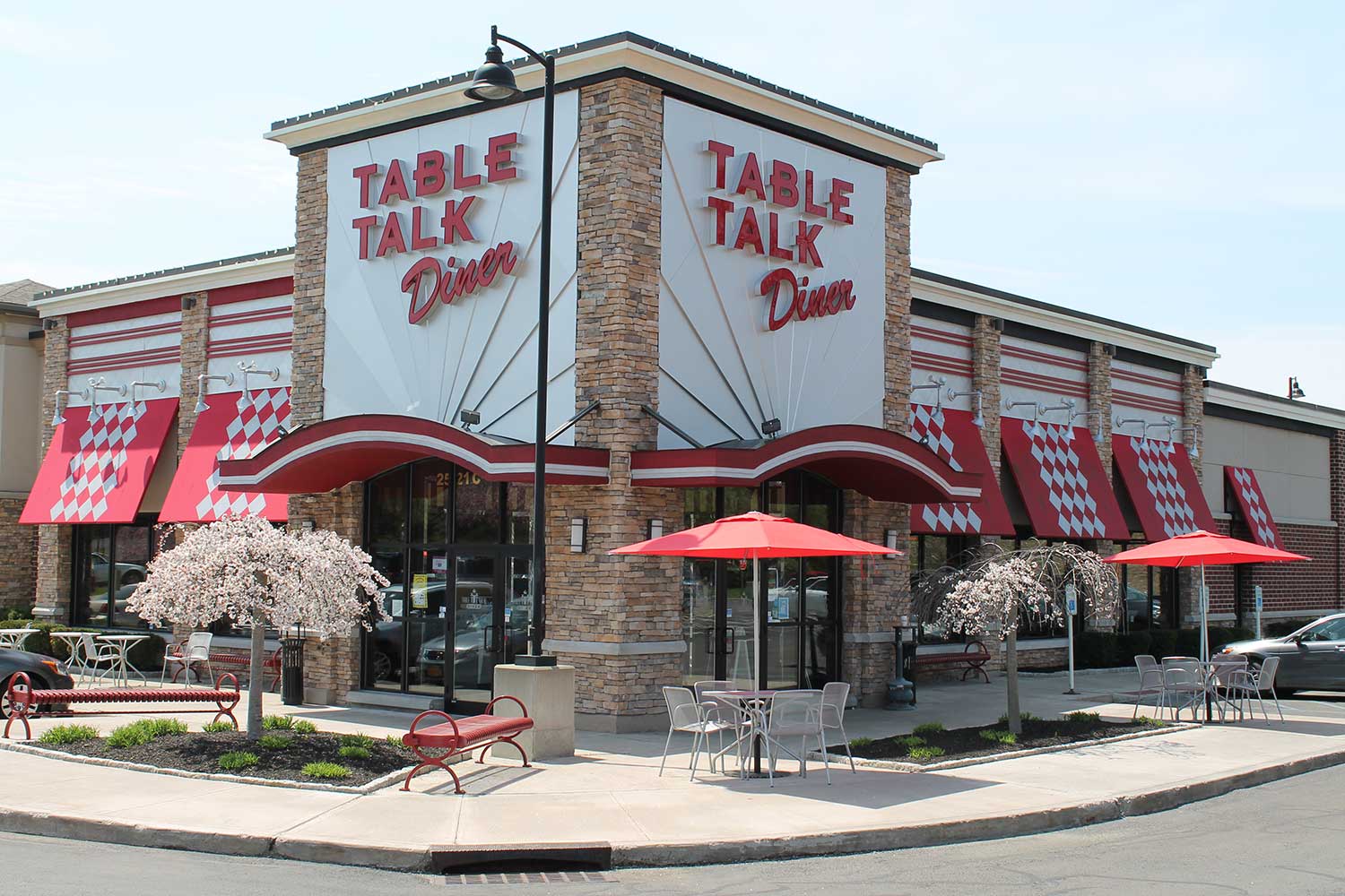 Table Talk Diner | GNS Group LTD - Neon, LED, Message Signs and more ...